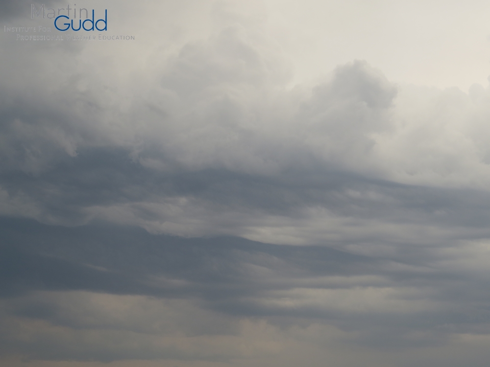 Altocumulus castellanus (Ac cas) - Institute for Professional Weather ...
